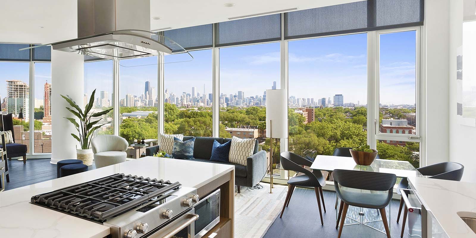 Lincoln Park Luxury High Rise Apartments | Downtown Apartment Collective